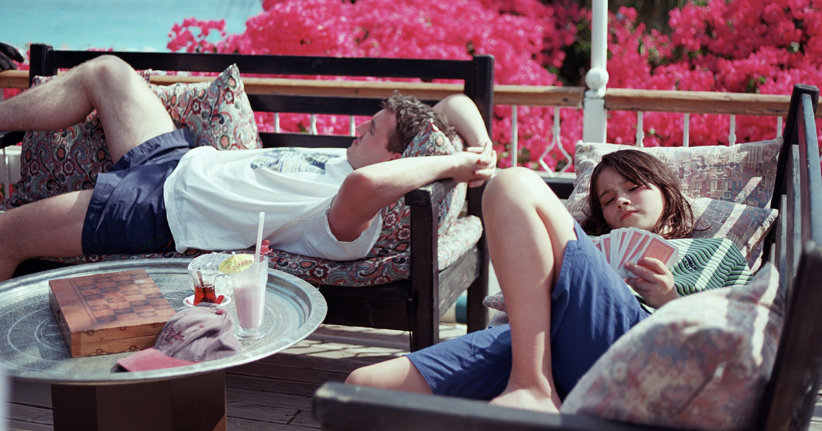 aftersun／アフターサン｜CINEMORE（シネモア）